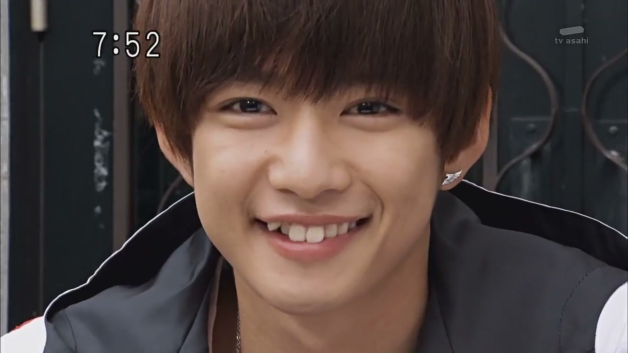 Free as the wind~: [Profile] Alata/Gosei Red